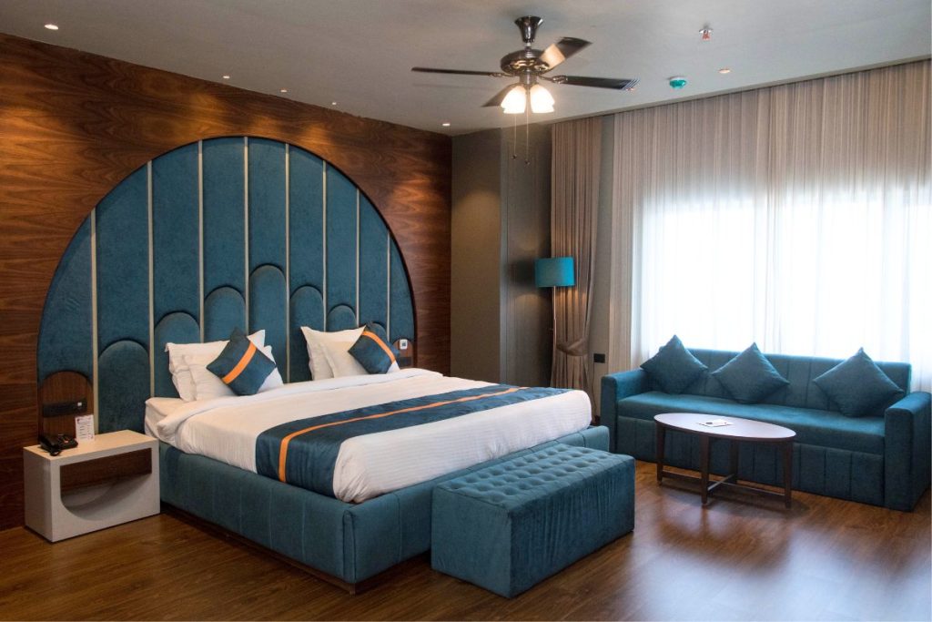 Raghumahal – Hotel With Bar in Udaipur